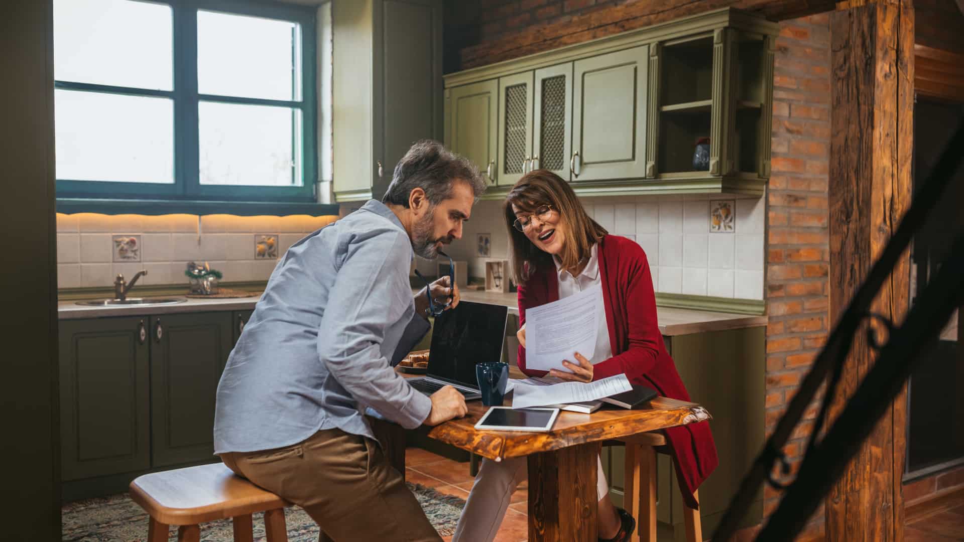 How to Manage Finances Efficiently as an Expat in Germany? - Urban Ground